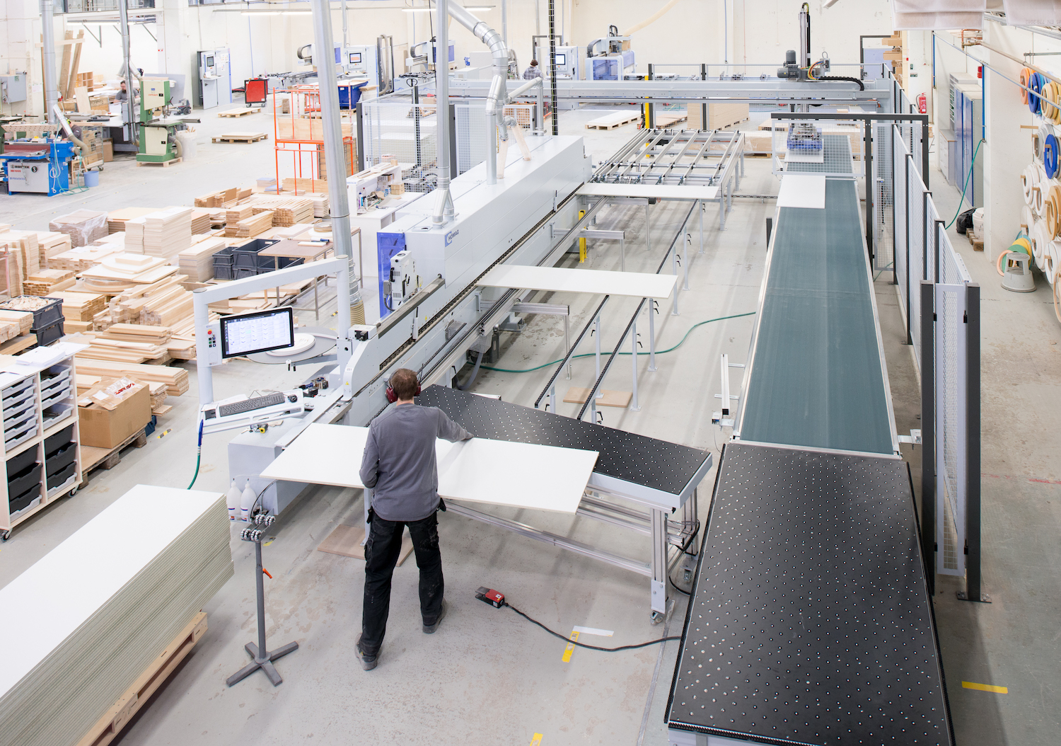 Woodi investoi kotimaiseen valmistukseen - Puunvuoro